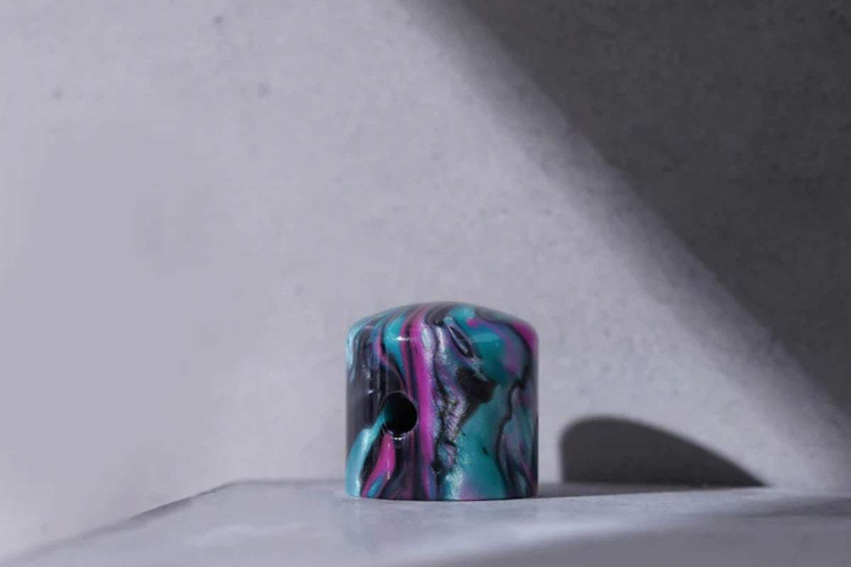 What are the Different Sizes of Guitar Knobs and Pots?